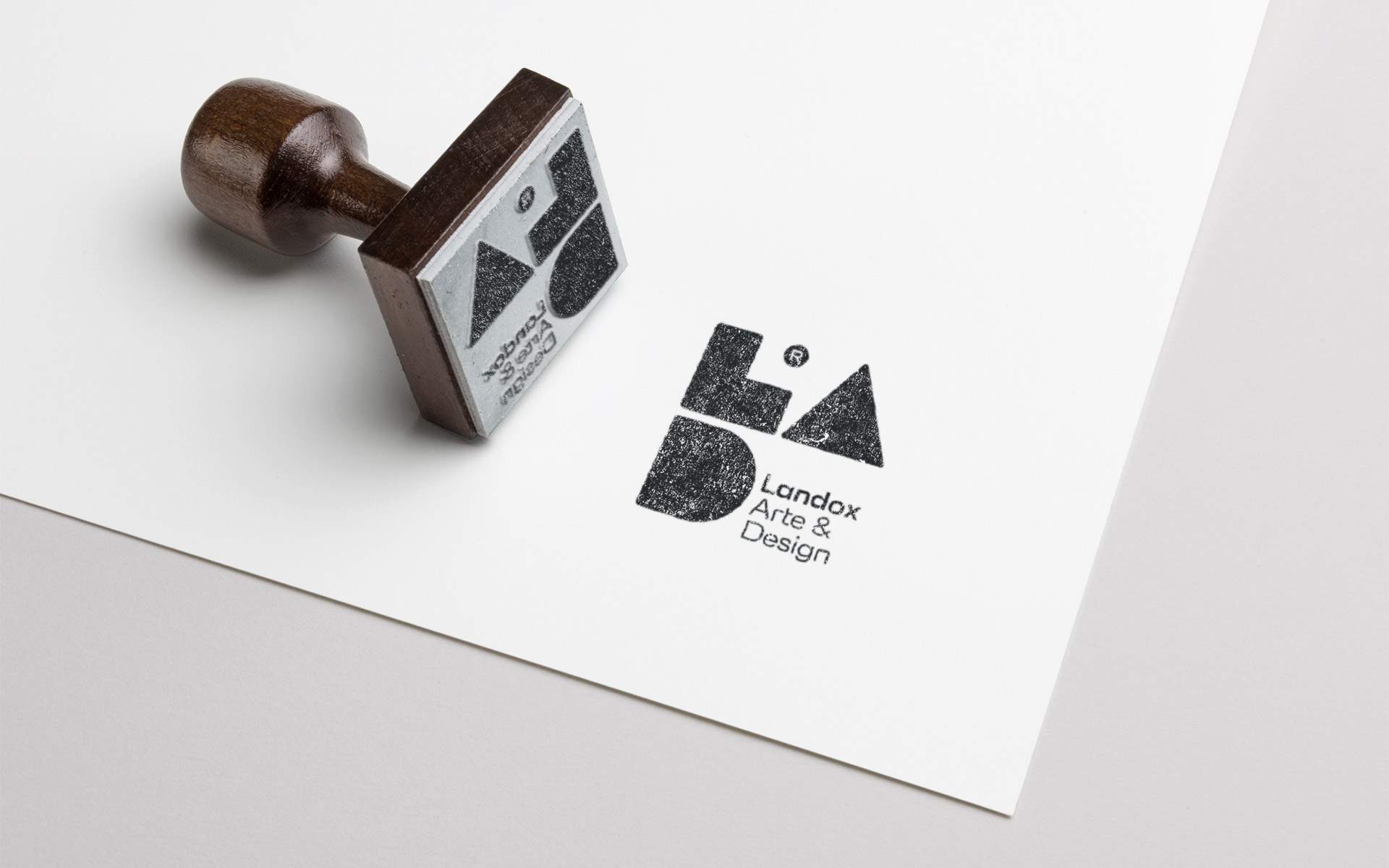 Ivan – Landox – Arte & Design